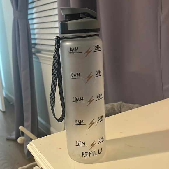 Warner Bros. | Other | Aguamenti Is The Spell For Water And Good Thing ...